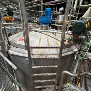 29000 Liter isolierter Mischtank aus V4A 1.4539 mit Balkenrührwerk