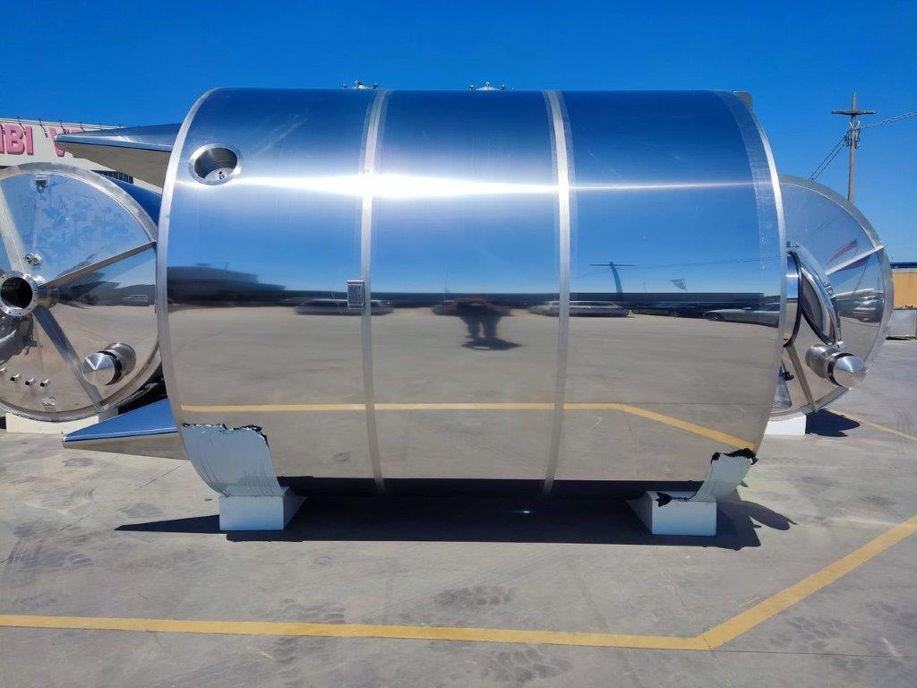 6 jacketed agitator vessels with 4000 to 15000 liters in volume