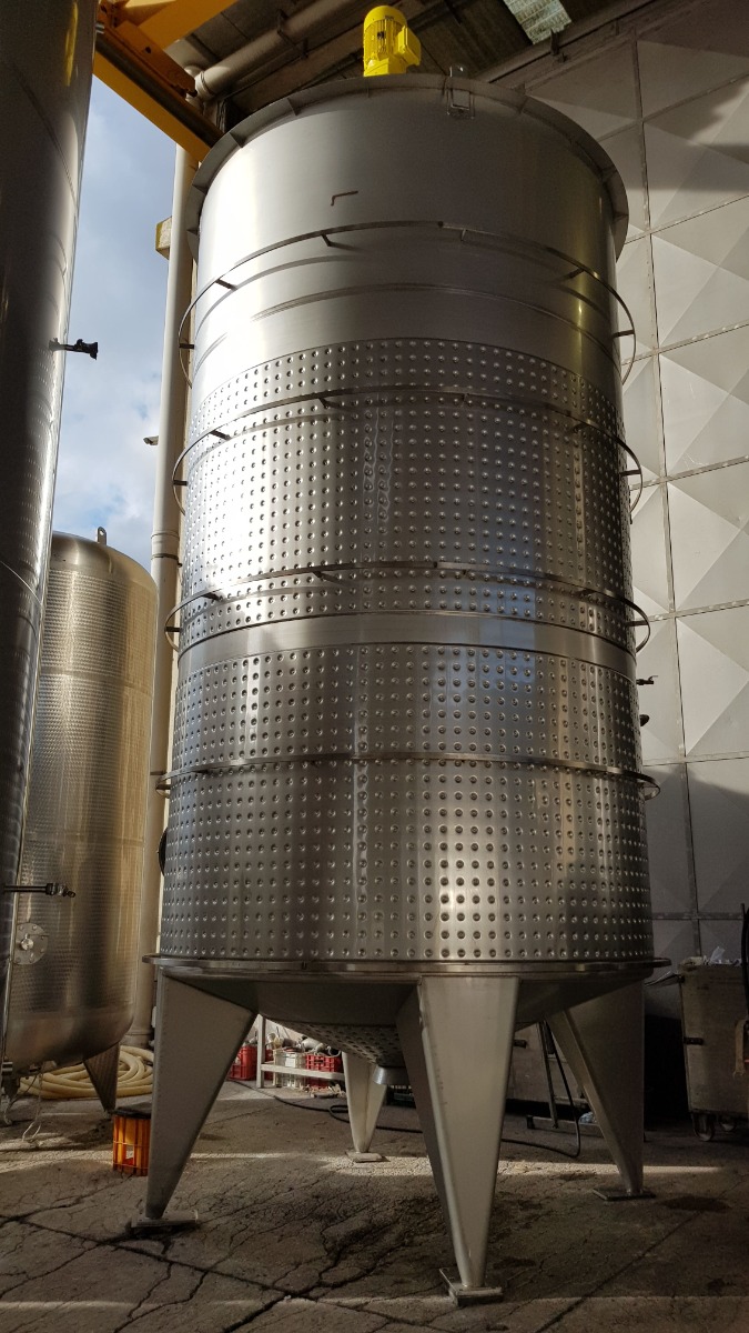 4x 30000 L mixing tanks & 3x 50000 L storage tanks