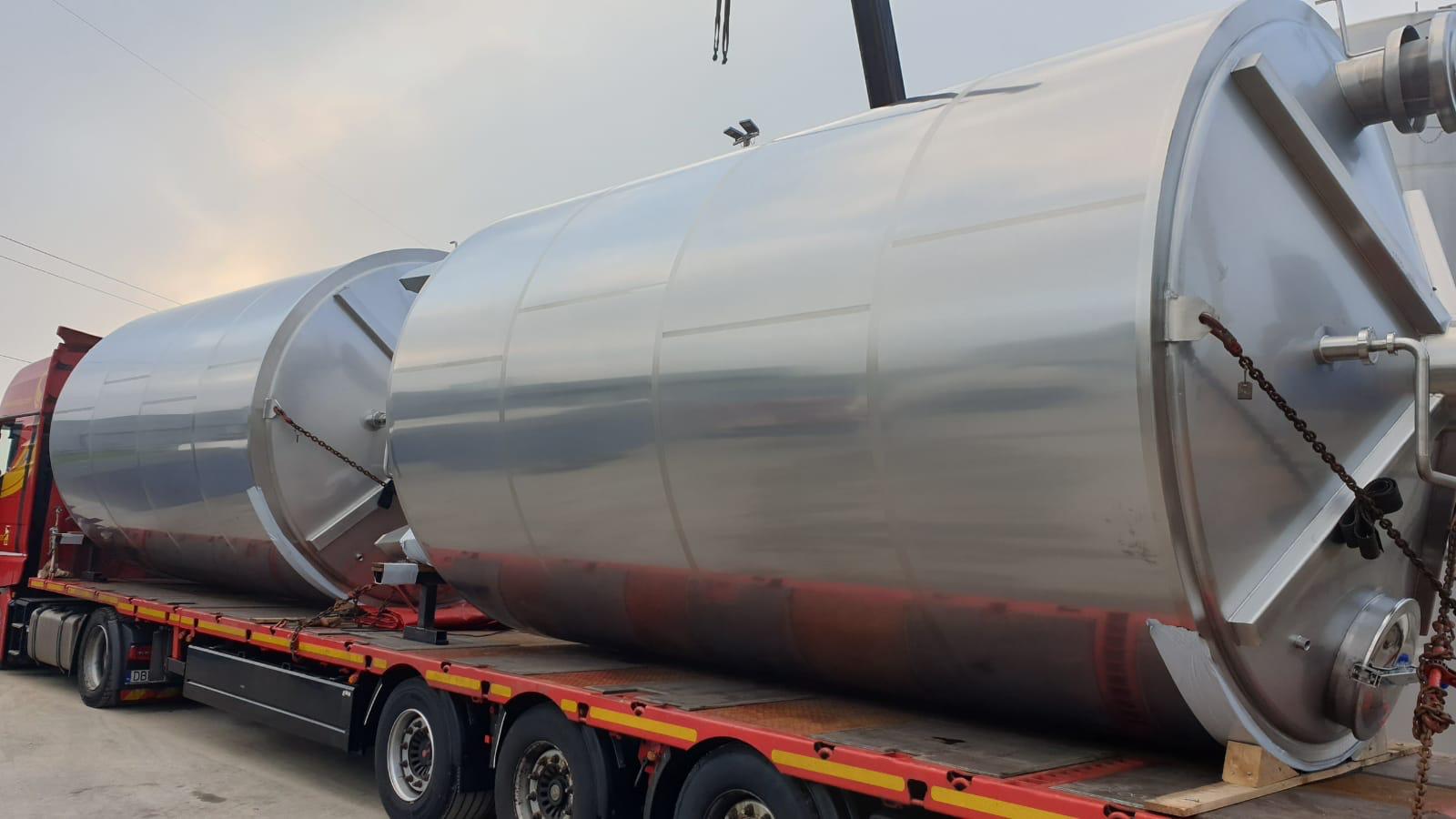 3x triple walled cream tanks, 30000 liter, AISI316L